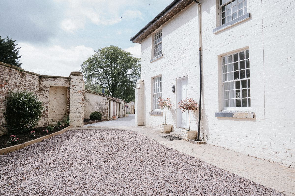 Highfield Hall - Venue in Mold | Spot Weddings